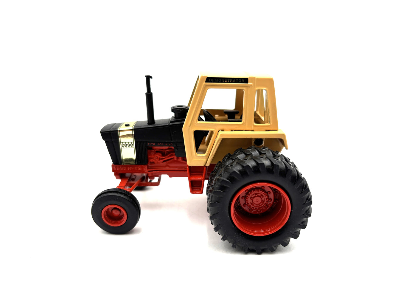 1/43 Case 1170 Gold Demonstrator – Creekside Farm Toys