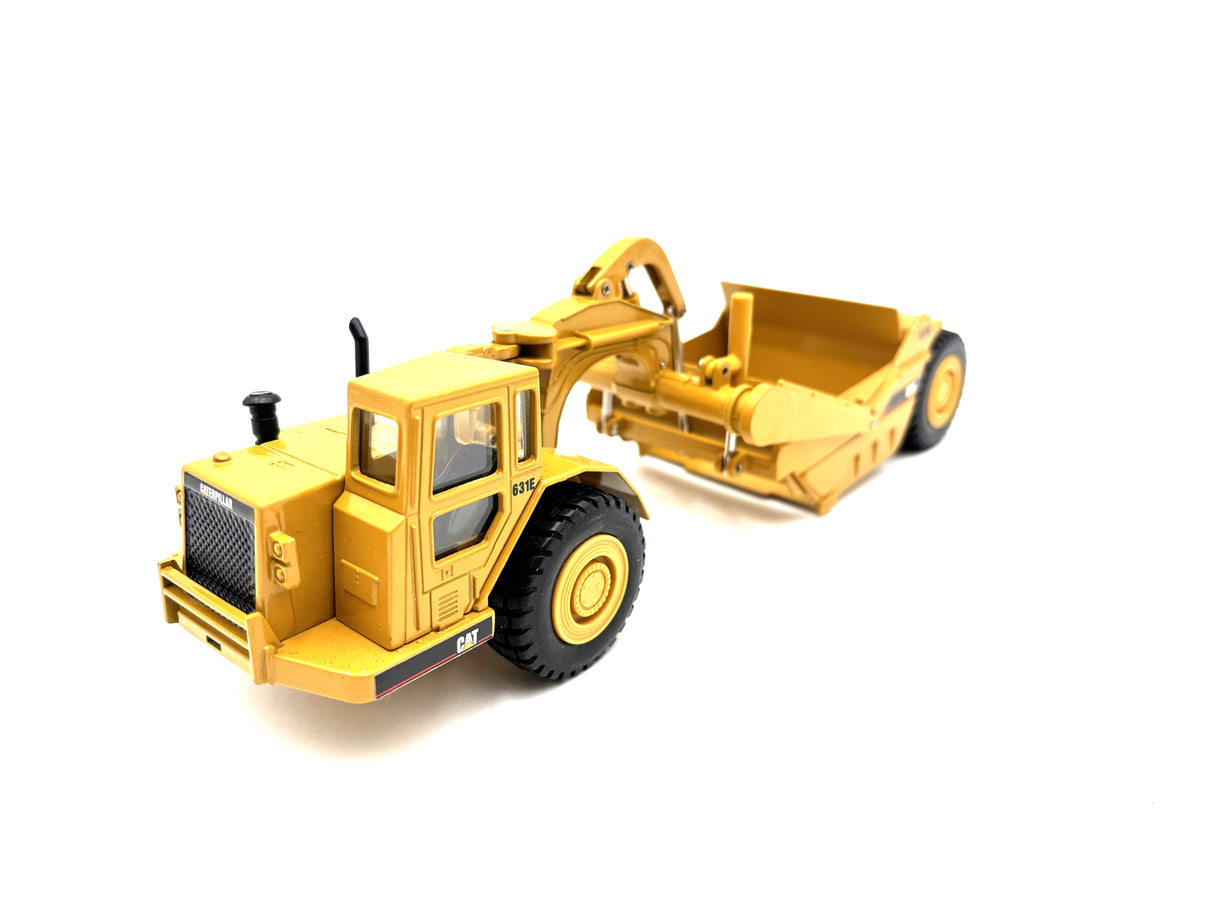 1/50 Caterpillar 631E Scraper – Creekside Farm Toys