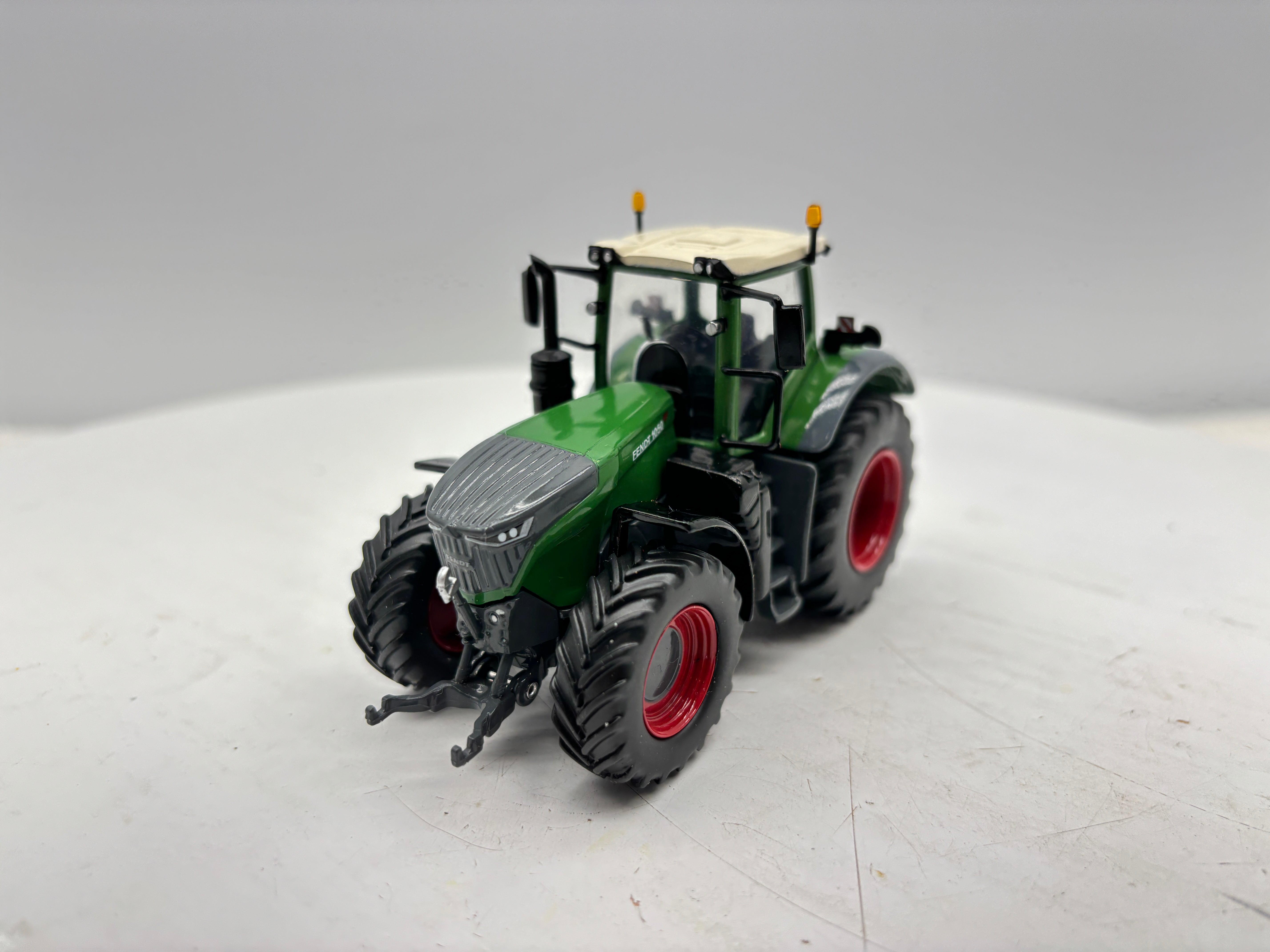 1/64 Fendt 1050 Singles – Creekside Farm Toys