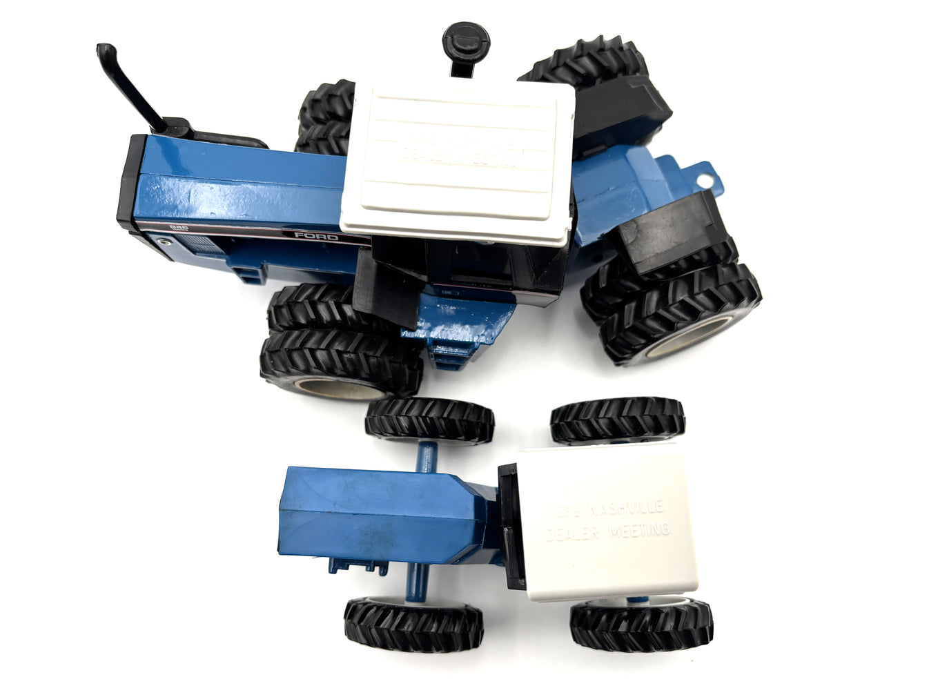 1/32 Ford 846 & 256 Nashville Dealer Set – Creekside Farm Toys