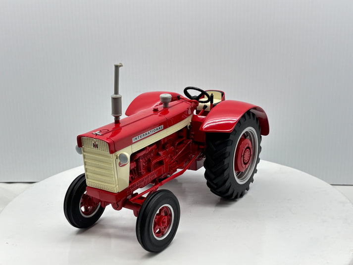 1/16 International 660 – Creekside Farm Toys