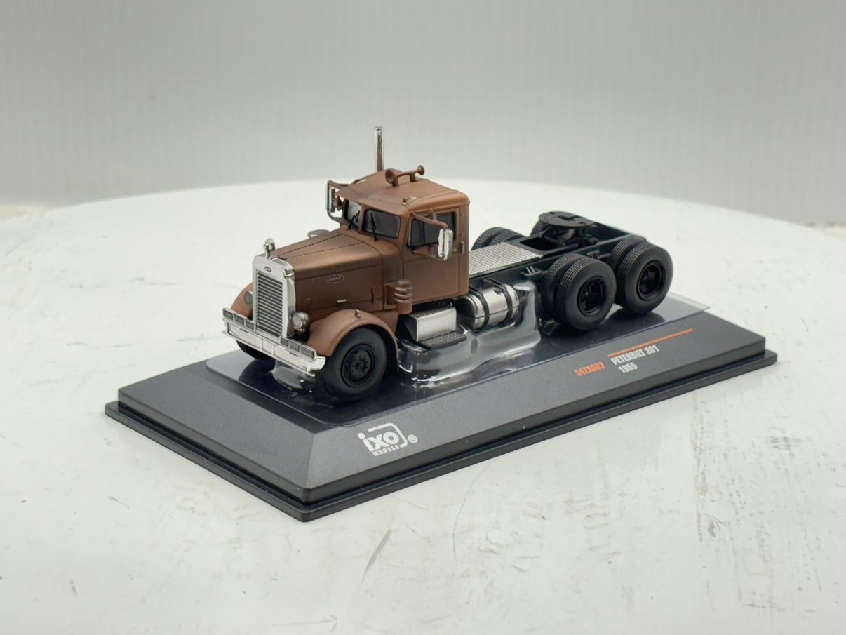 1/64 Peterbilt 281 (1955) – Creekside Farm Toys